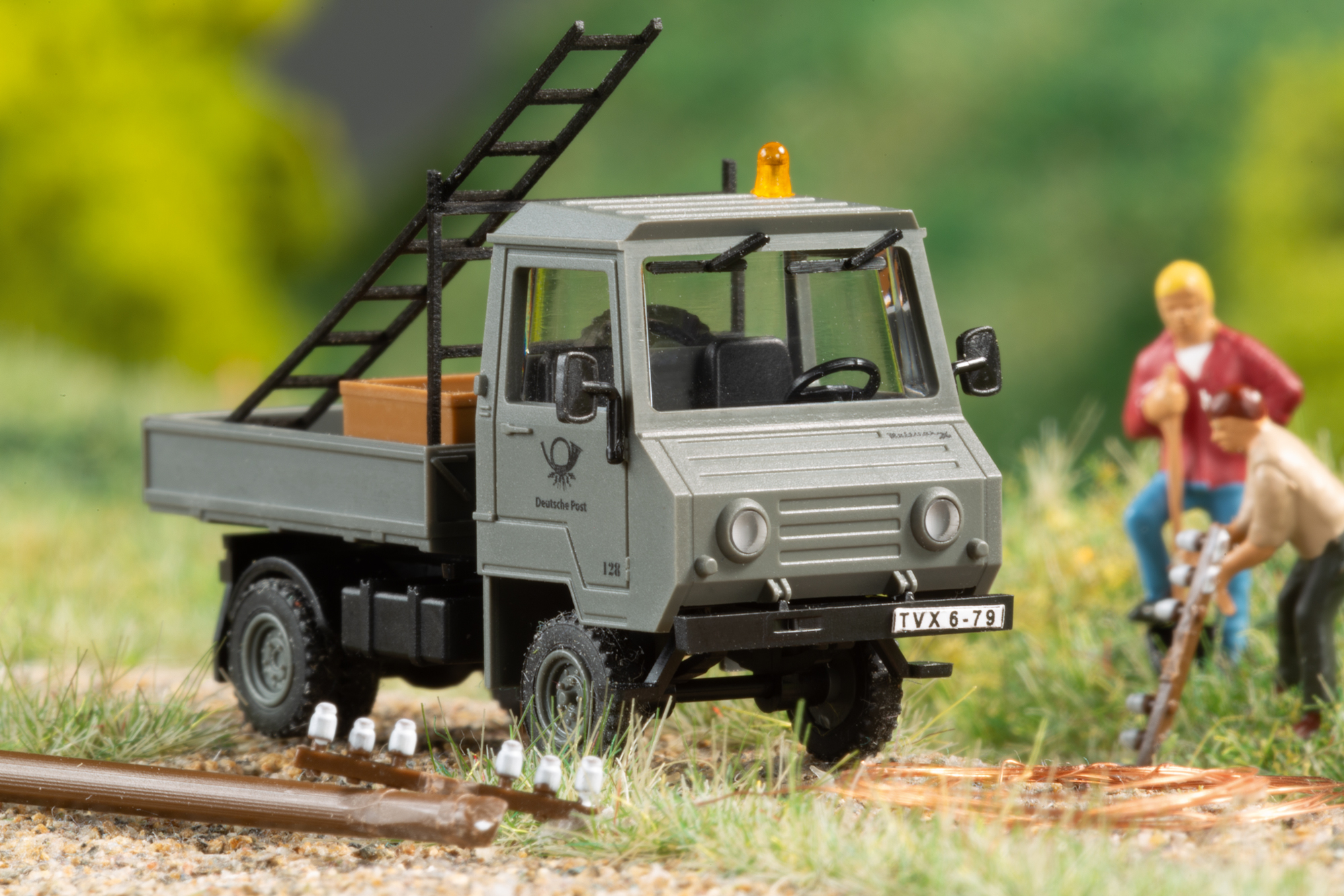 AUHAGEN 40510 Multicar M24-0 Pritsche Deut - vasutmodell.com