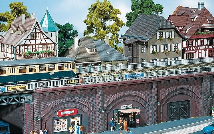 FALLER 180404 Kerítés, 8 részes - vasutmodell.com