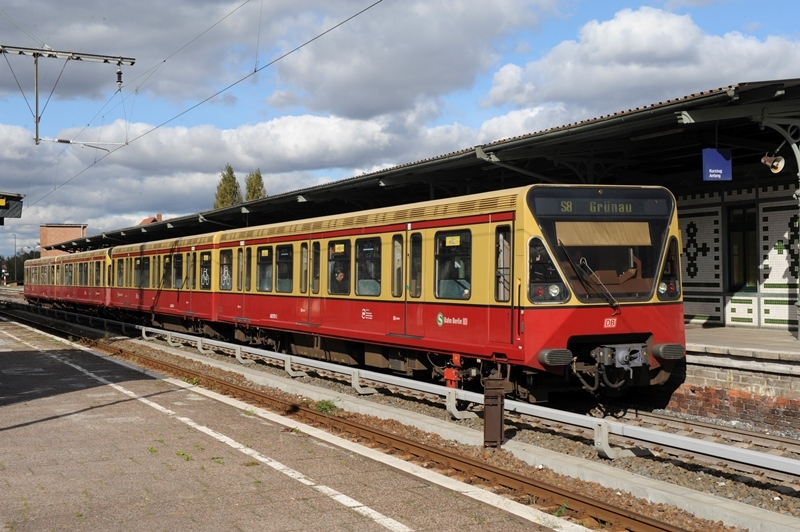 HOBBYTRAIN 305110 2-tlg.BR480 S-Bahn Berlin DB Ep.V o. Motor ...