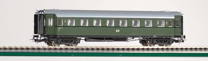 PIKO 53361 Coach 2nd Cl. DR III - vasutmodell.com